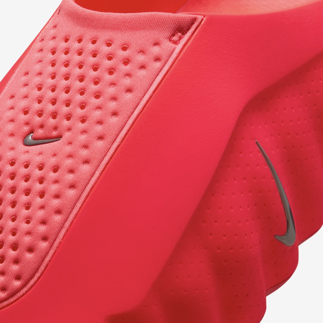 Nike Mind 001 Slide Solar Red