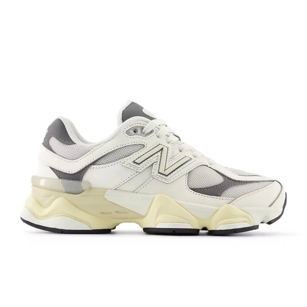 New Balance 9060 Sea Salt Castelrock